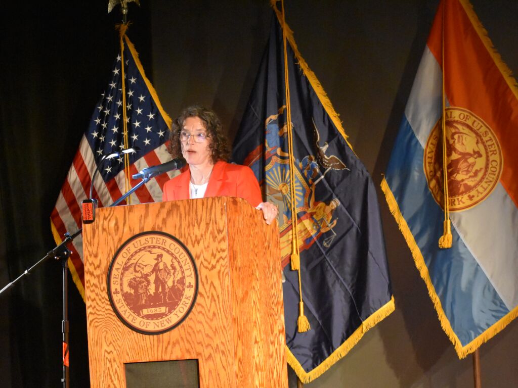 Metzger Unveils Plans for '26 in Rosendale Speech