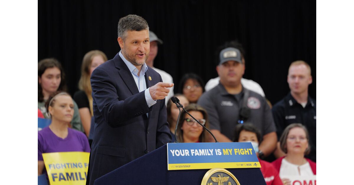 For the Many Hits Ryan on Palantir Ties, Ryan Pushes Back